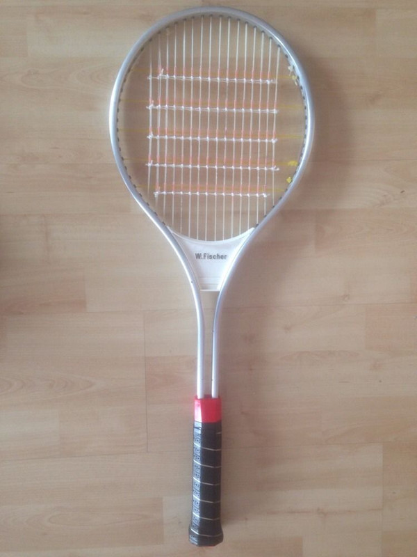 Werner Fischer Spaghetti Strung Racket 1 — Postimages