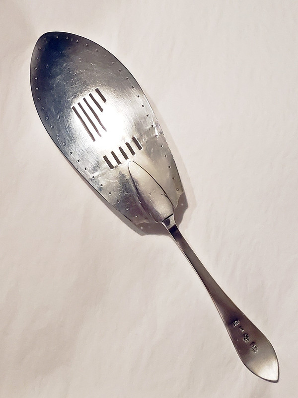 Unidentified Silver Server - www.925-1000.com