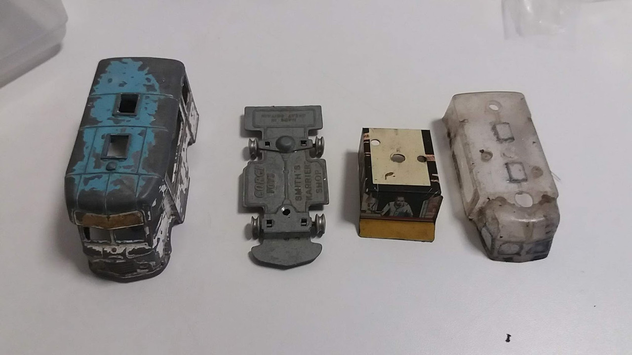 Corgi 407g — Postimages