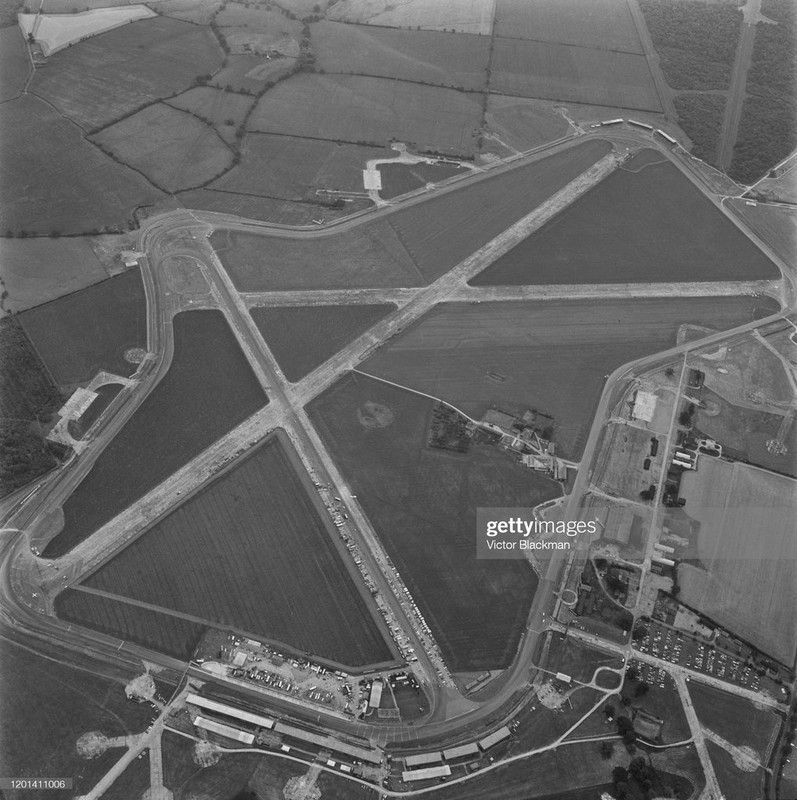 Aerial views/maps of the old Silverstone - The Nostalgia Forum - The ...