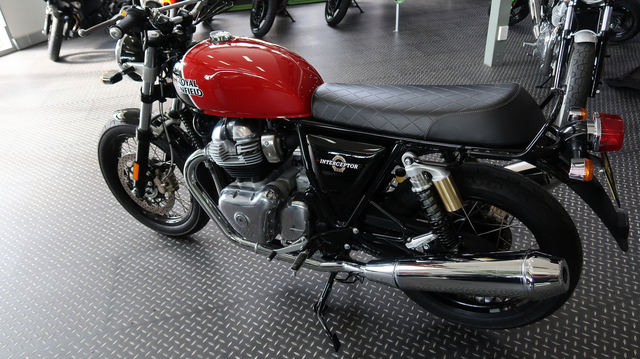 FULL REVIEW ON THE 650 INTERCEPTOR WITH PHOTOS AND THE HONEYMOON REPORT