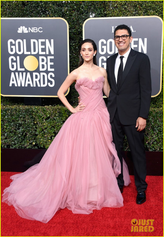 emmy rossum has a princess moment at golden globes 06 — Postimages