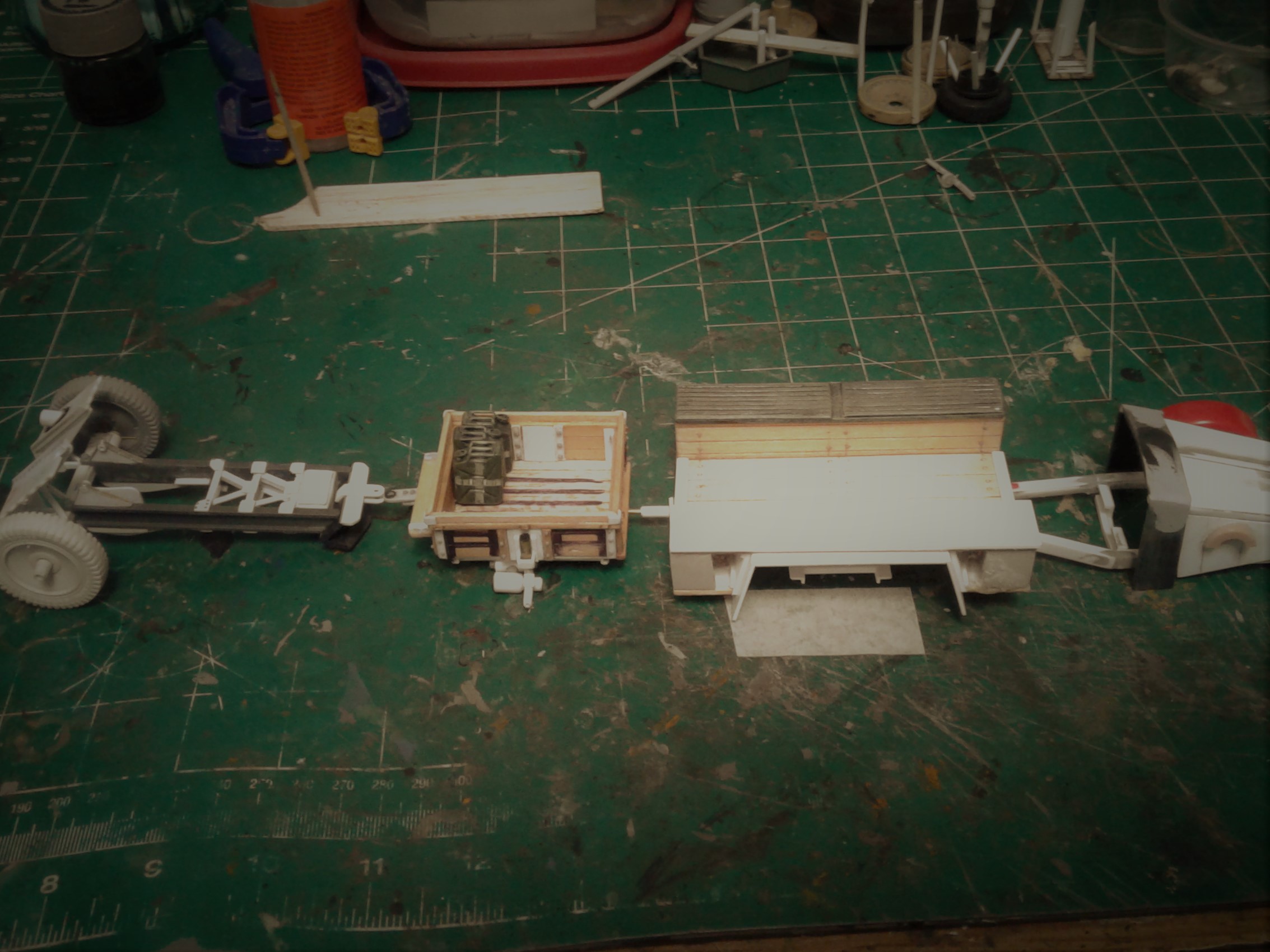 Body , trailer and cannon — Postimages