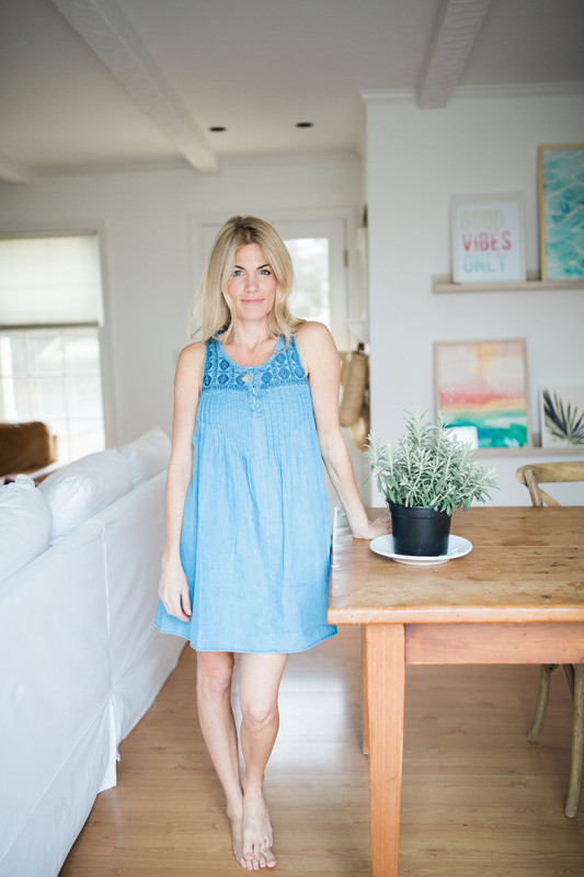 Woman Normal — Postimages