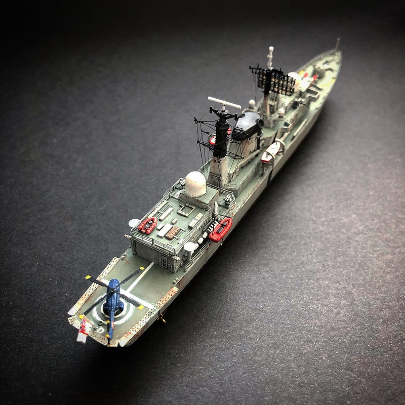 Cyber Hobby 1/700 HMS Sheffield Type 42 destroyer. - Ready for ...