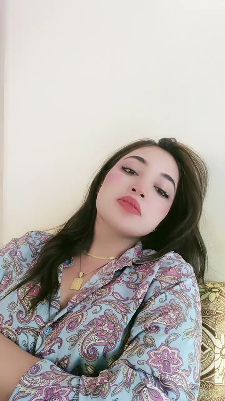 Ezzah Tango Live mp4 snapshot 02 09 854 — Postimages