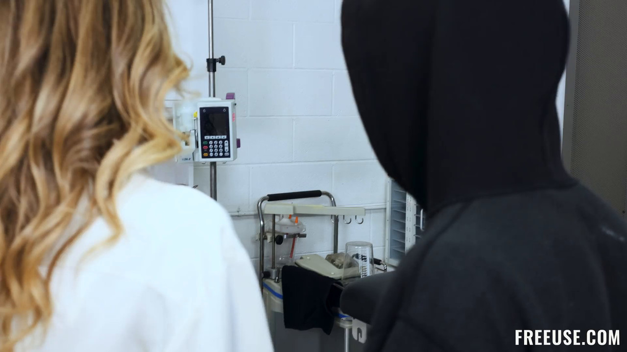 Millie Morgan A Handful of Creamy Work to Do FREEUSE mp4 0004 — Postimages