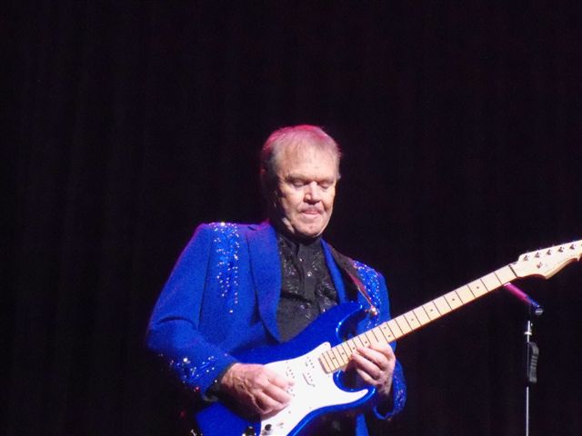 I know that Garth is hated here… > General Discussion > AR15.COM