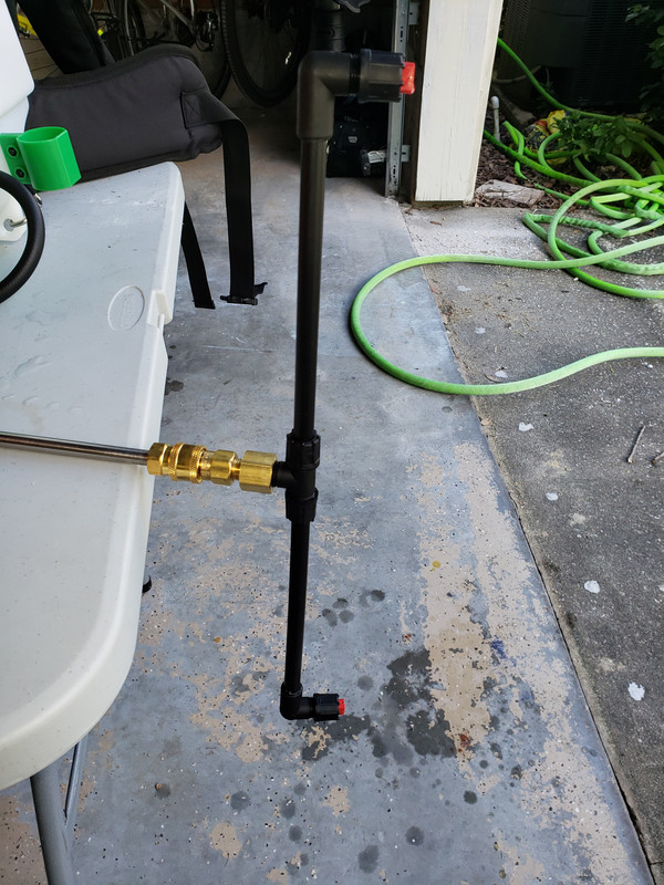 Anyone setup a boom sprayer for a flowzone sprayer | Lawn Care Forum