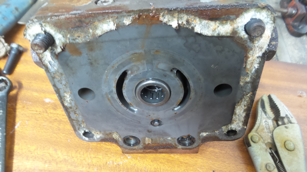 Sundstrand In-Line Hydro Purchase - Transmissions and transaxles ...