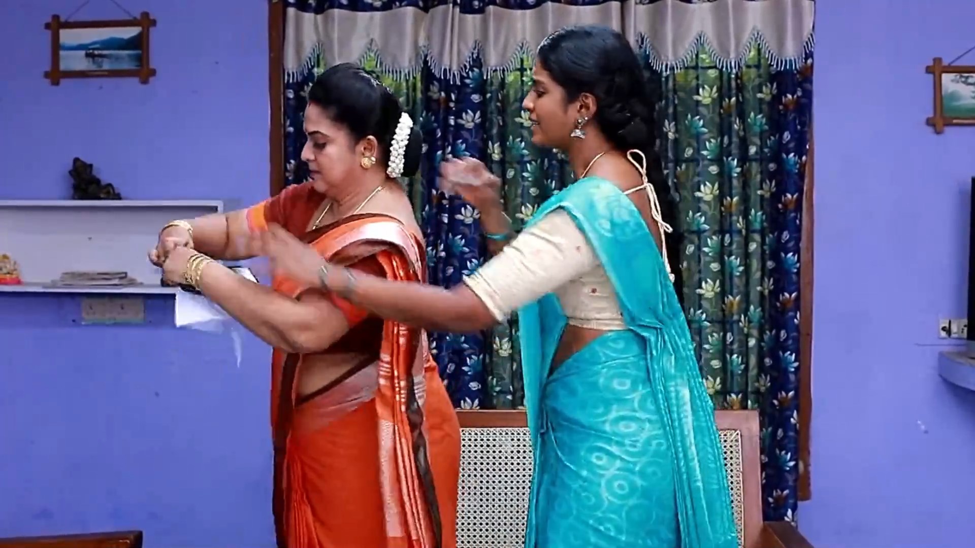 Roopashree Sexy Chubby Navel Slip mkv snapshot 00 36 232 — Postimages