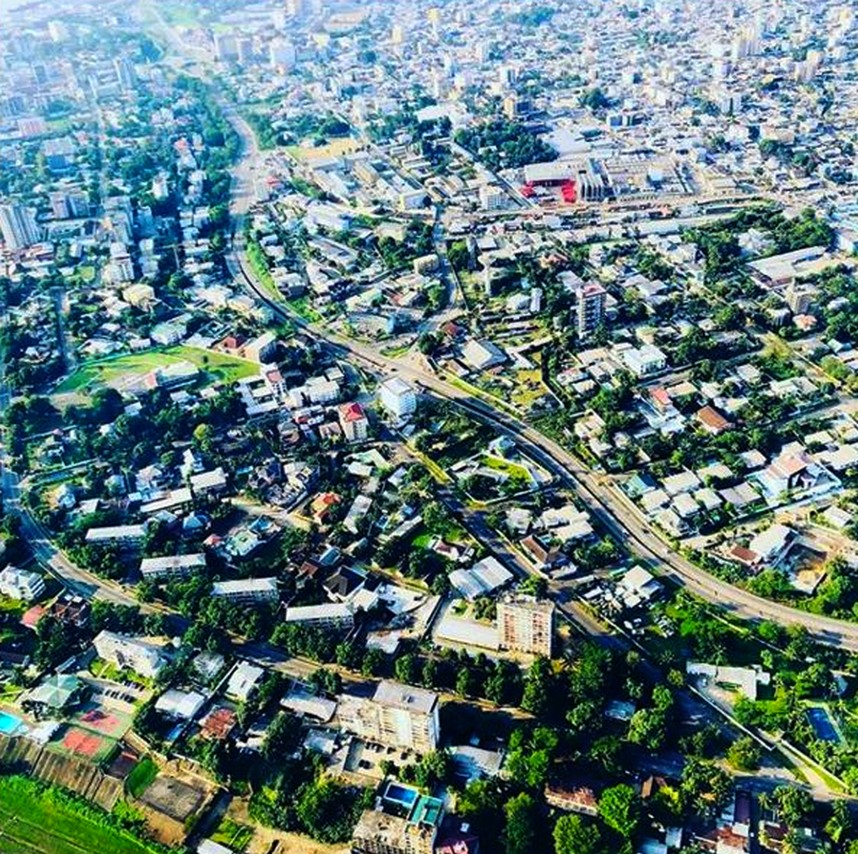 douala bonanjo aérien ghj45678 — Postimages