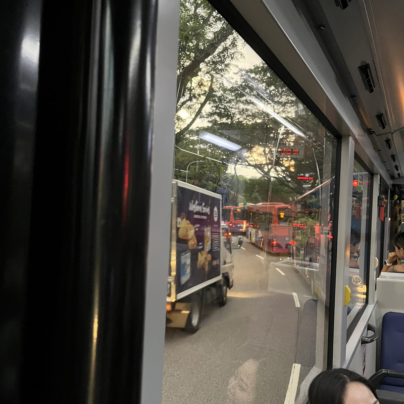 [GPGT] Dhoby Ghaut Bus-Stop Jam is Ridiculous | HardwareZone Forums