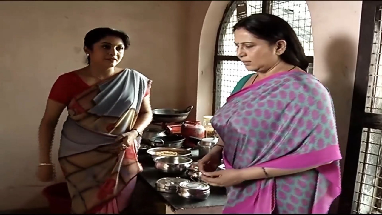 Matured Geetha and young Ramya Krishna Huge Breasts, Navel and Ass in ...