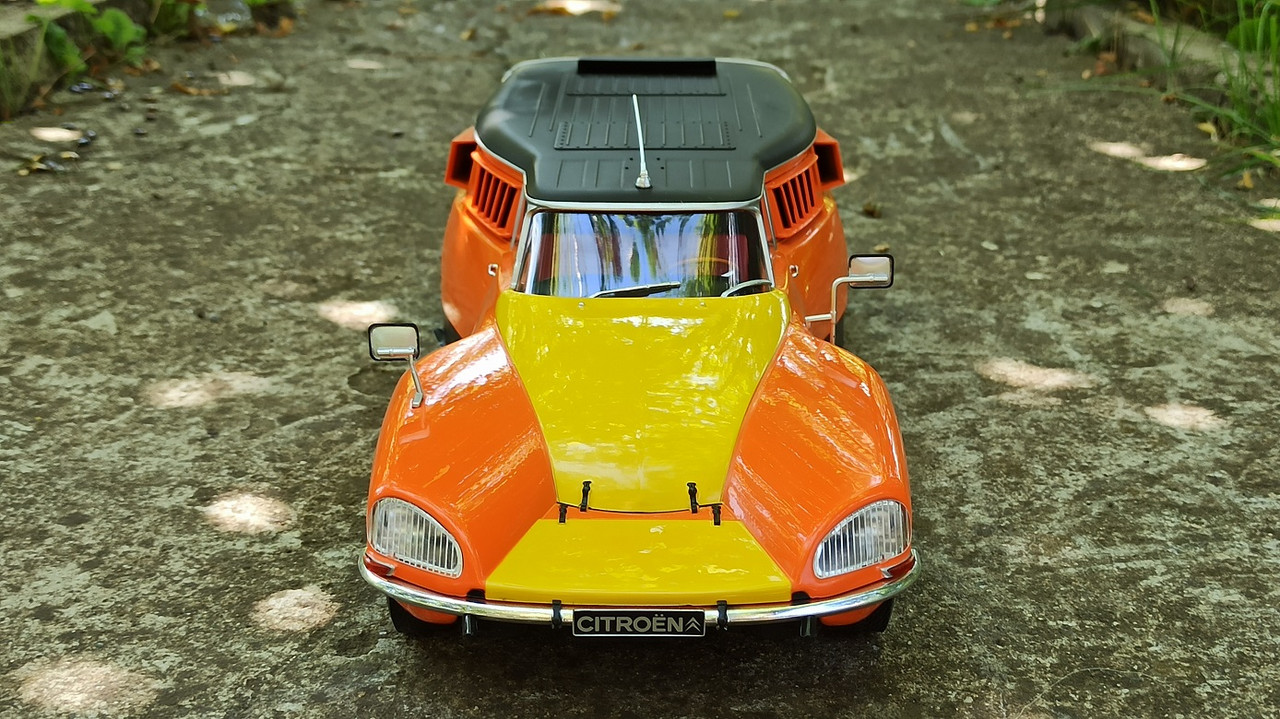 1:18 CMR Citroen DS PLR Break Michelin Mille Pattes aka the Centipede ...