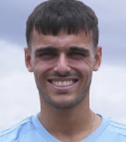 [8] Miguel Román