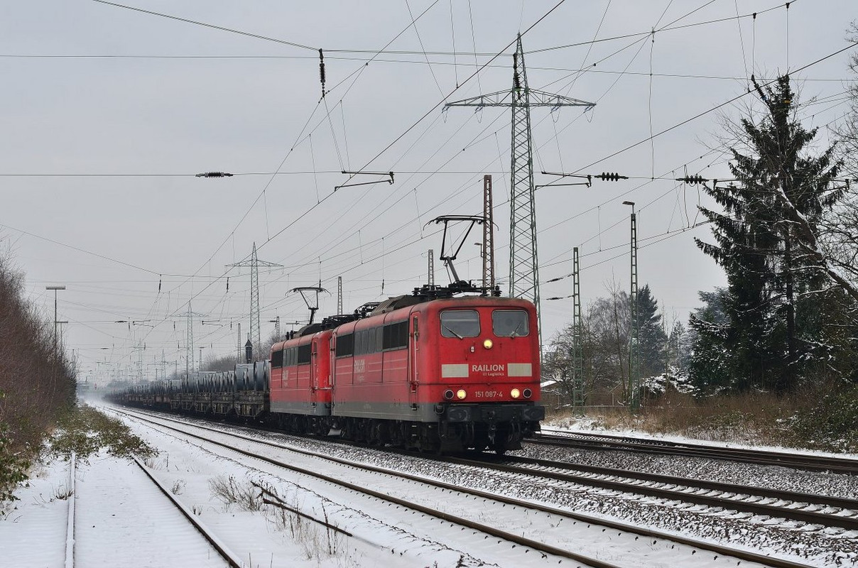 151 087 b — Postimages