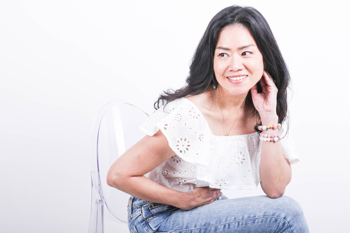 Suntharee H 0534 — Postimages