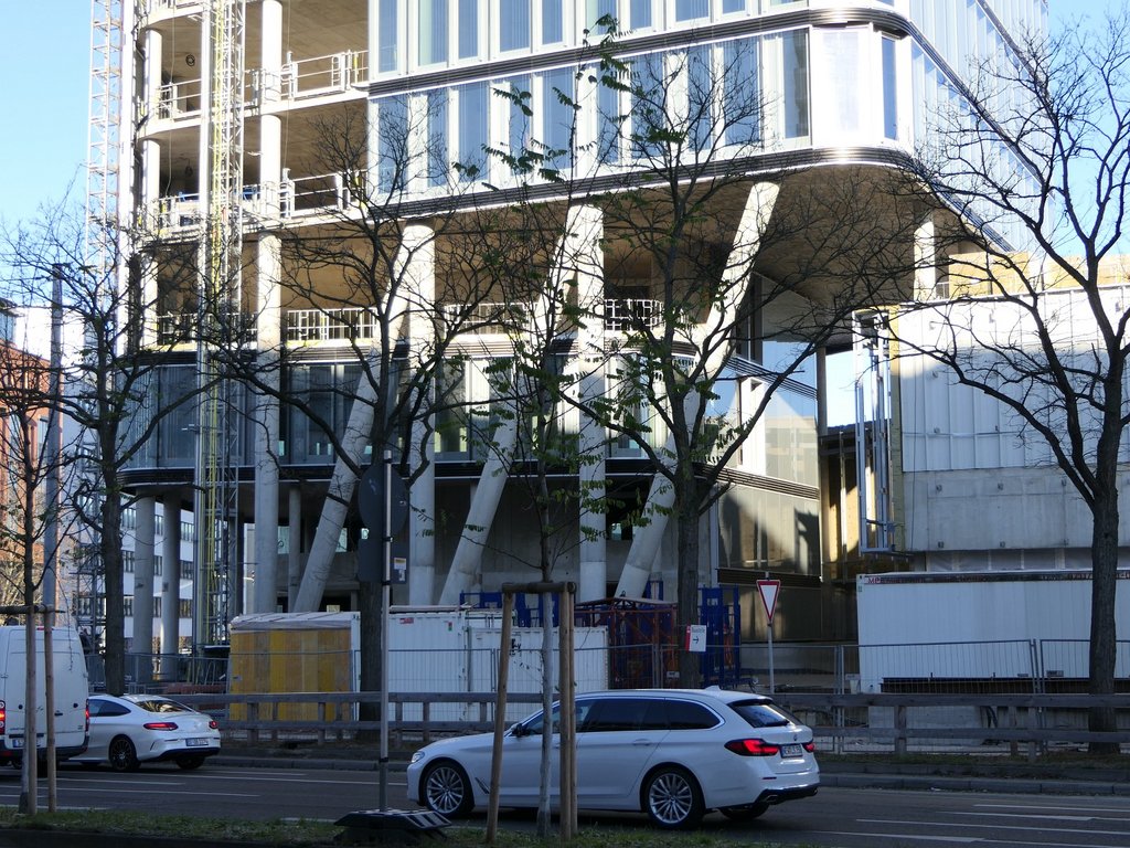 STUTTGART | Porsche Design Tower | 90m | 25 fl | T/O | SkyscraperCity Forum