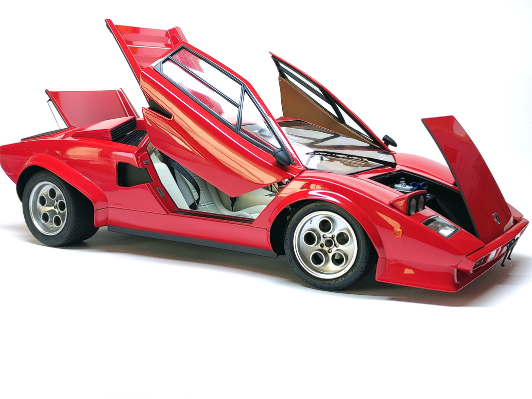 Countach 256 — Postimages