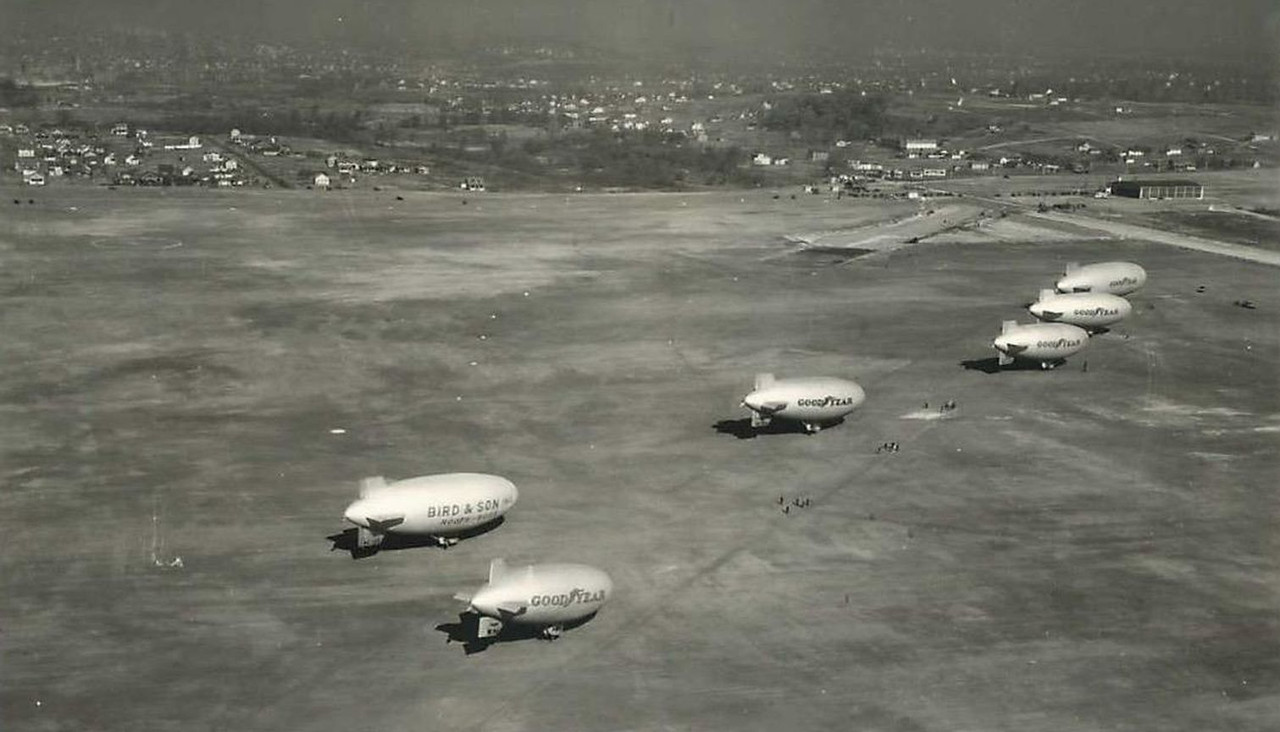 1930 Goodyear Blimps Neponset Pilgrim II Mayflower Vigilant — Postimages