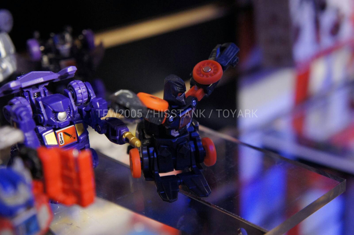Transformers Bot Shots Toy Fair 2013 002 1360441 — Postimages