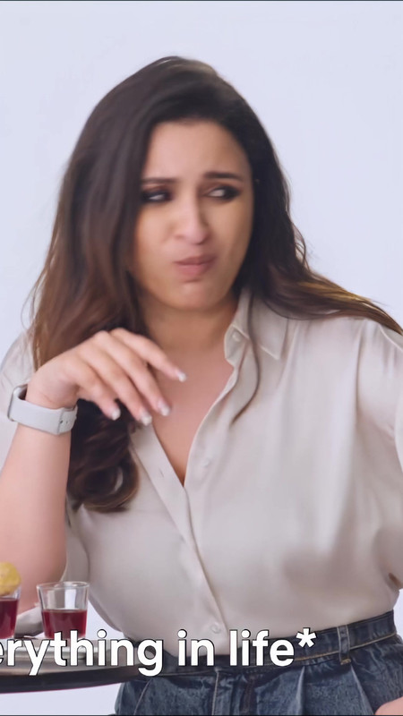 Parineeti Chopra WEIRD THINGS 59 — Postimages