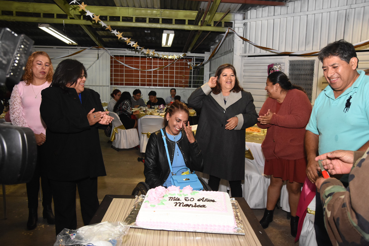 1 (223) — Postimages