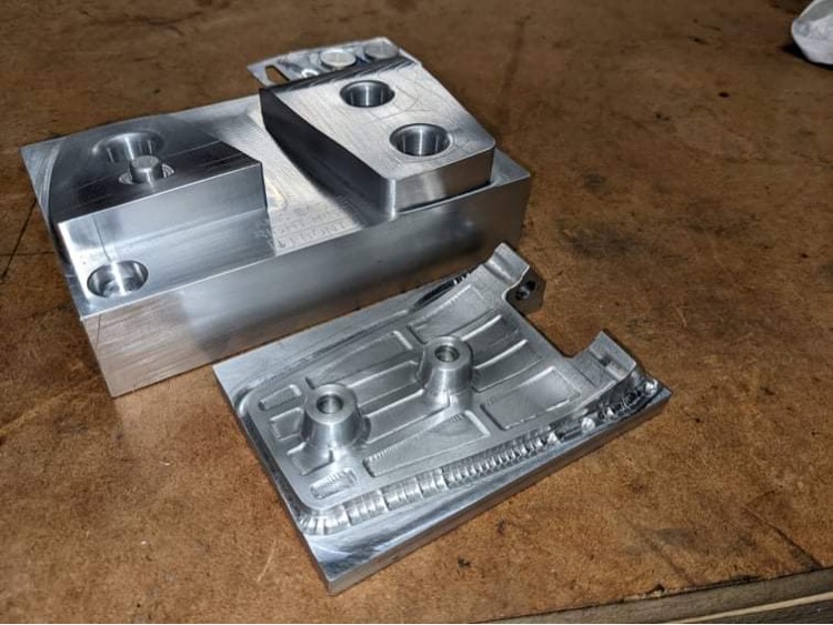 New Hornet/Concord/Eagle wagon hatch hinges - The AMC Forum - Page 2