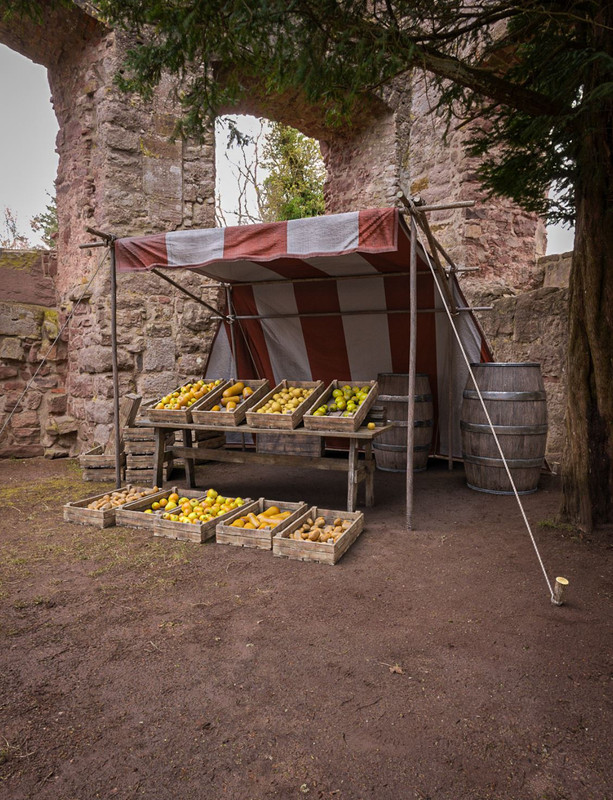 Medieval Market Stall 01 2025 - Free Daz 3D Models
