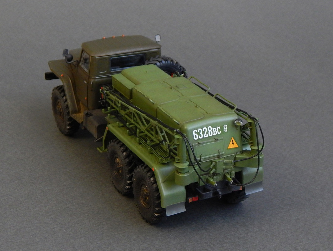 1/48 Kitty Hawk APA-5D, Ural-4320 - Non-LSP Works - Large Scale Planes