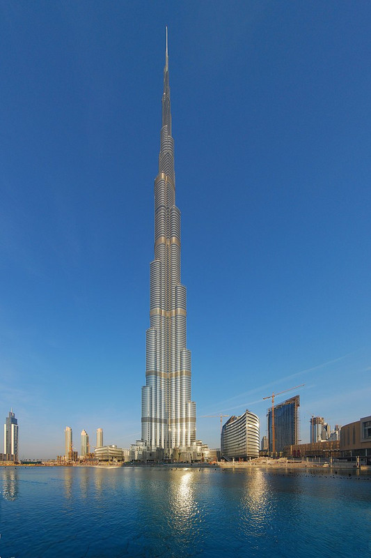 Burj Khalifa building — Postimages