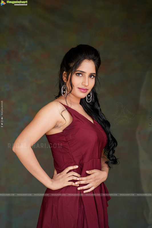 ayesha maroon dress ragalahari shoot55 — Postimages