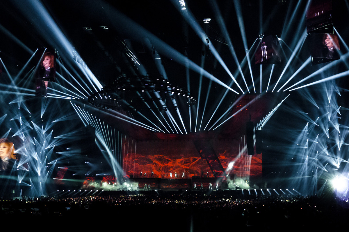 D8o3a Q1 X4 AYi Otn — Postimages