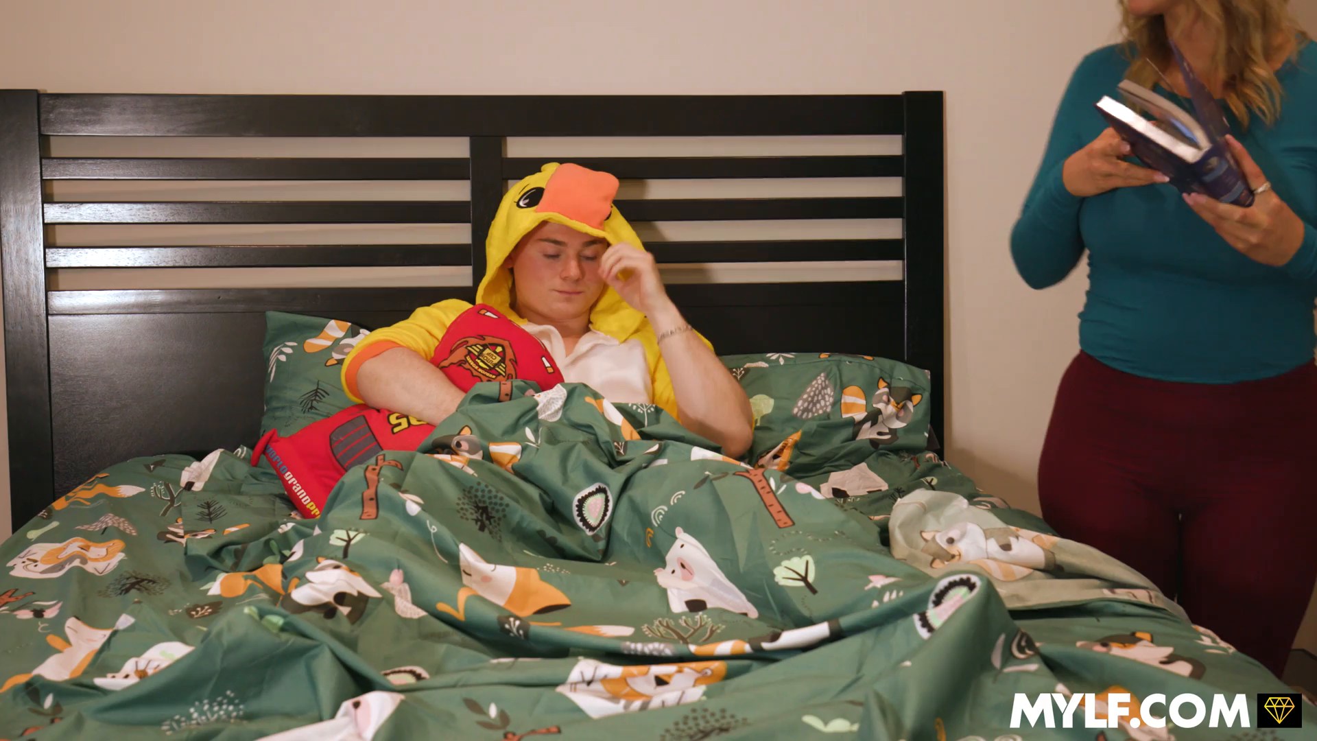 Rachael Cavalli My Stepmom Is a Perv Too MYLF mp4 0008 — Postimages