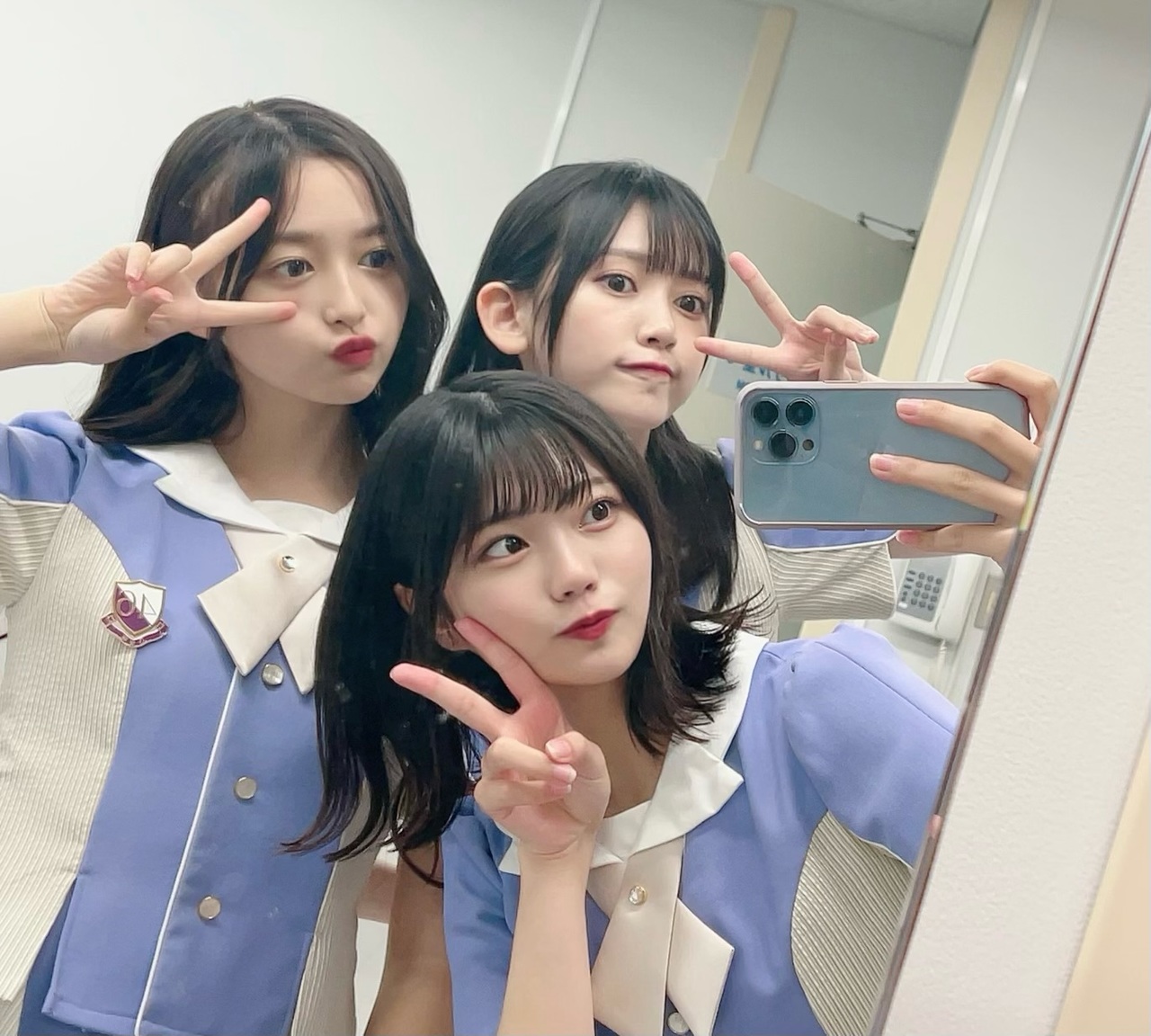 3 mob6s QGcs — Postimages