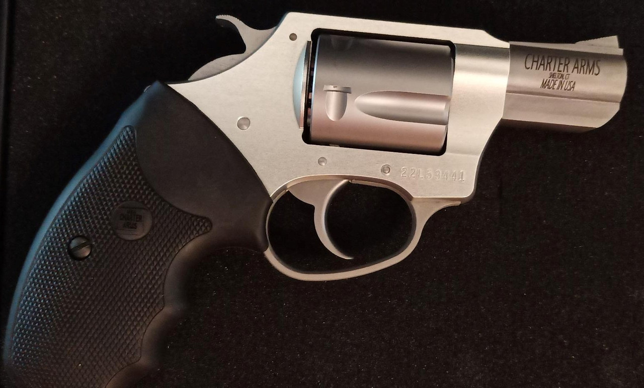 Charter Arms UC — Postimages
