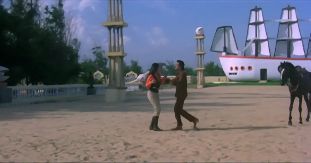 f 243 — Postimages