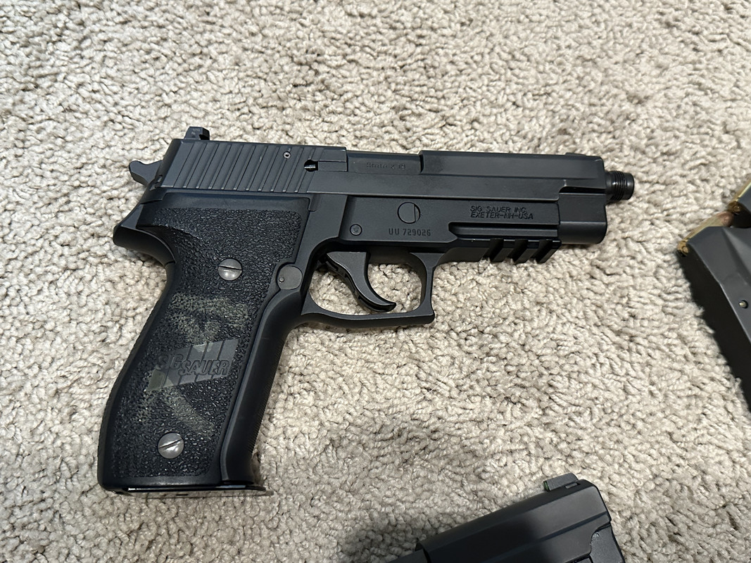 3618 E30 B 65 A4 4613 BC85 4 EF1 C20 AA94 B — Postimages