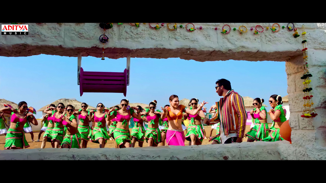 Jwala Reddy Video Song Seetimaarr 2021 8k mp4 snapshot 00 48 [2021 09 ...