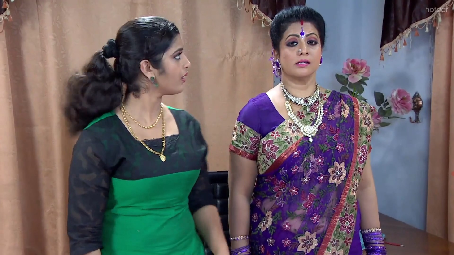 Roopashree Big Navel and hot Scenes in Saree mkv snapshot 00 34 408 ...