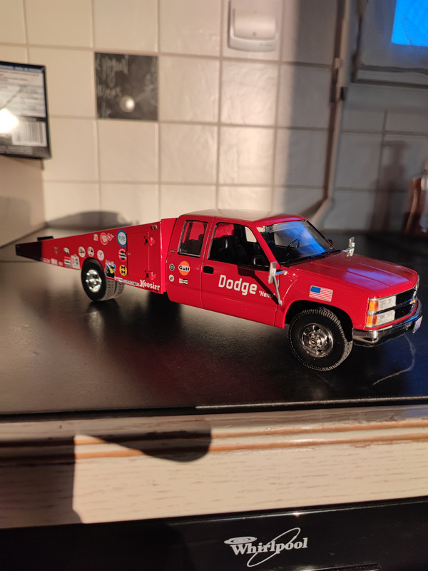 Chevy C3500 extended cab dually 1997 racers wedge de chez amt au 1/25 ...