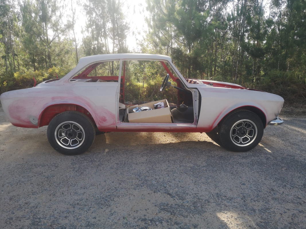 Alfa1750 GT — Postimages