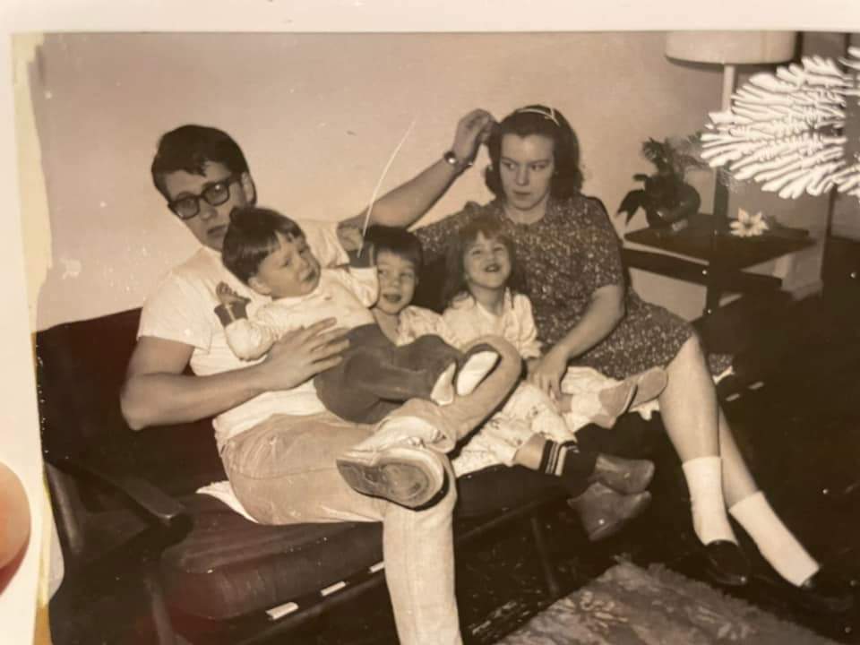 Rare Axl pics Stephen and Sharon Bailey - Page 5 - GUNS N' ROSES ...