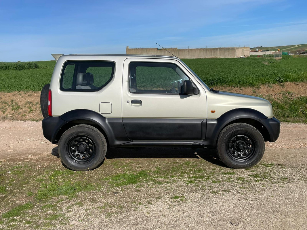 Suzuki 88 - Un "nuevo" Jimny - ******* EL RINCÓN DE LAS PRESENTACIONES