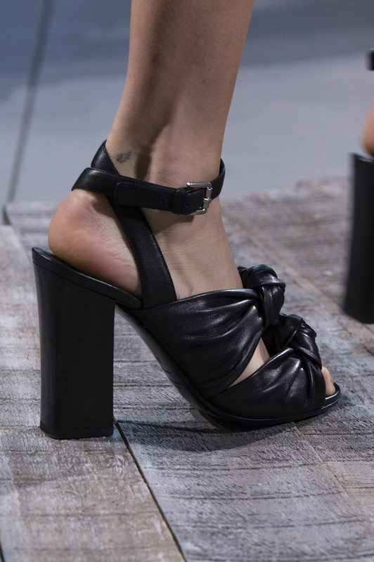 Bella Hadid Feet 3862236 — Postimages