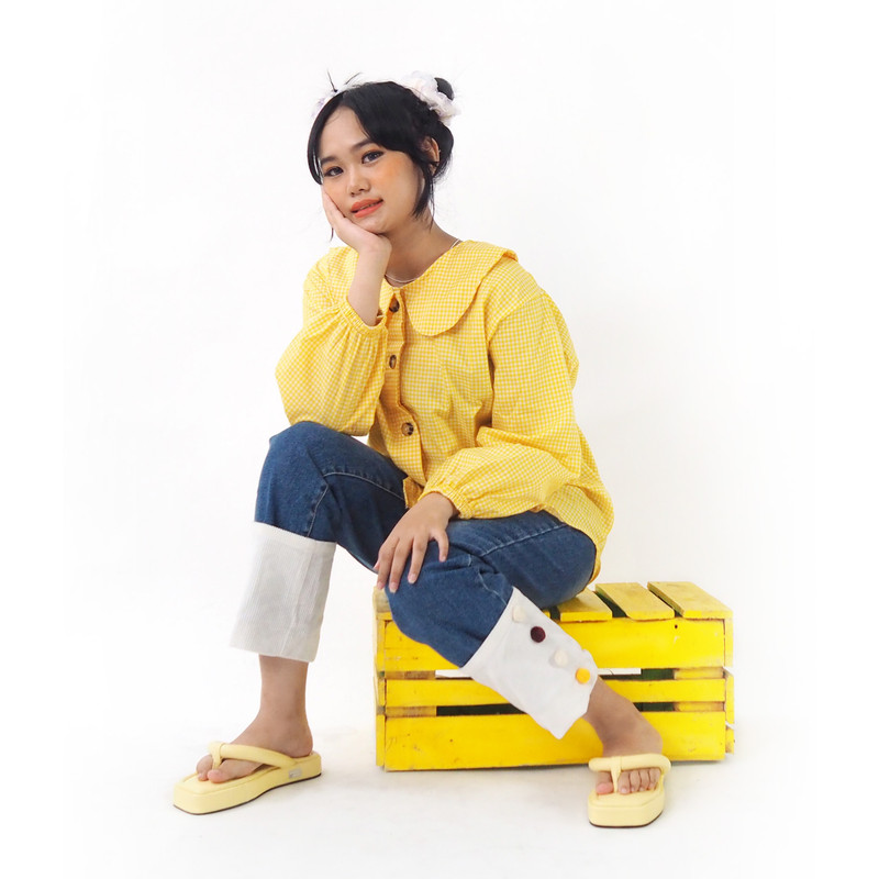 JIN JEONG YELLOW 3 — Postimages