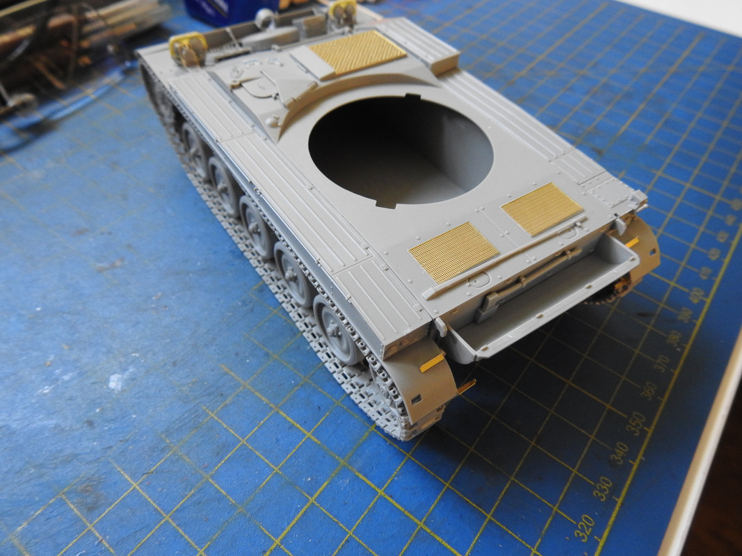 AMX-13 / 105 , takom 1/35