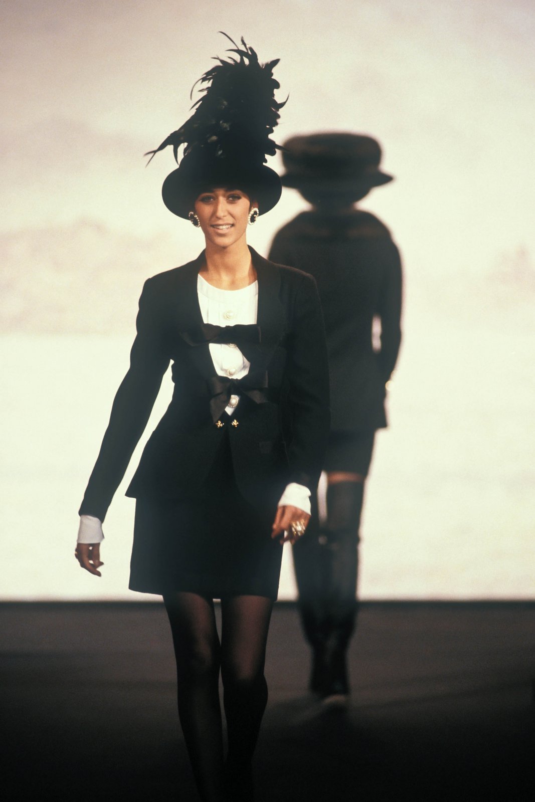 Fashion Classic: CHANEL Haute Couture Fall/Winter 1990 | Page 2 ...