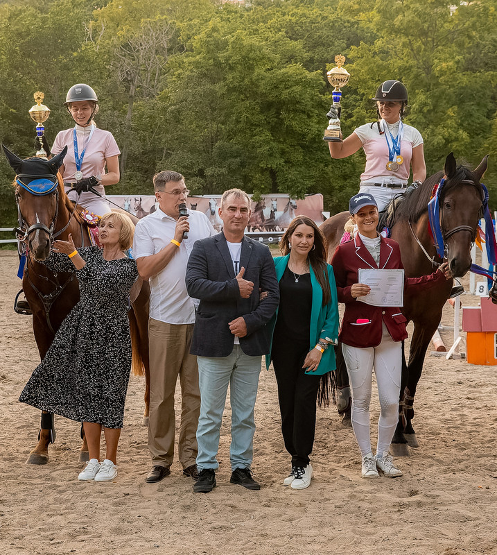 1772 CR2 — Postimages